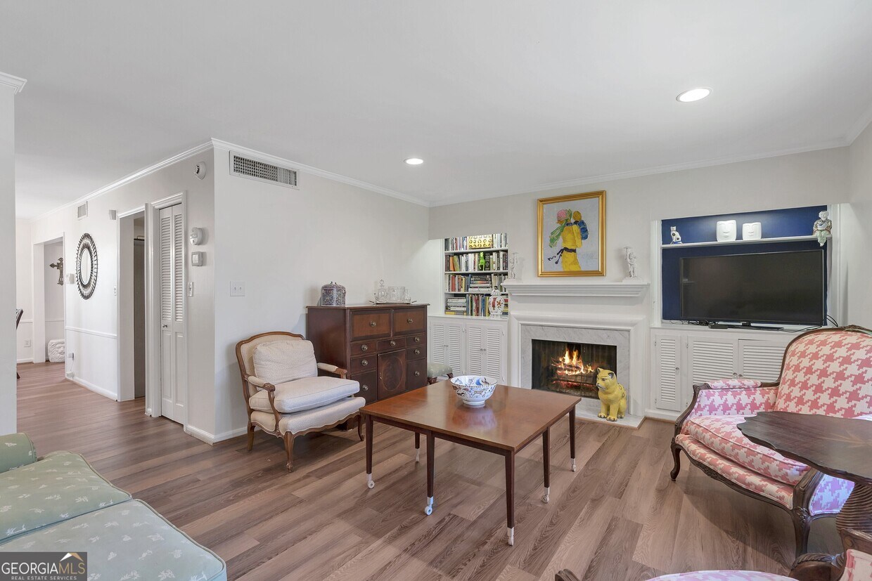 153 Maribeau Square NW, Atlanta, GA 30327 - Townhome Rentals in Atlanta ...