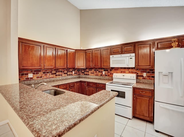 1165 Summit Trail Cir Townhome | Florida Atlantic University | Off ...