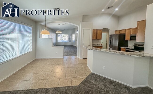 8153 W Clara Ln, Peoria, AZ 85382 - House Rental in Peoria, AZ ...