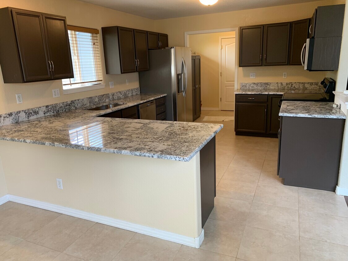 305 Buckeye Ave, Johnstown, CO 80534 - House Rental in Johnstown, CO ...