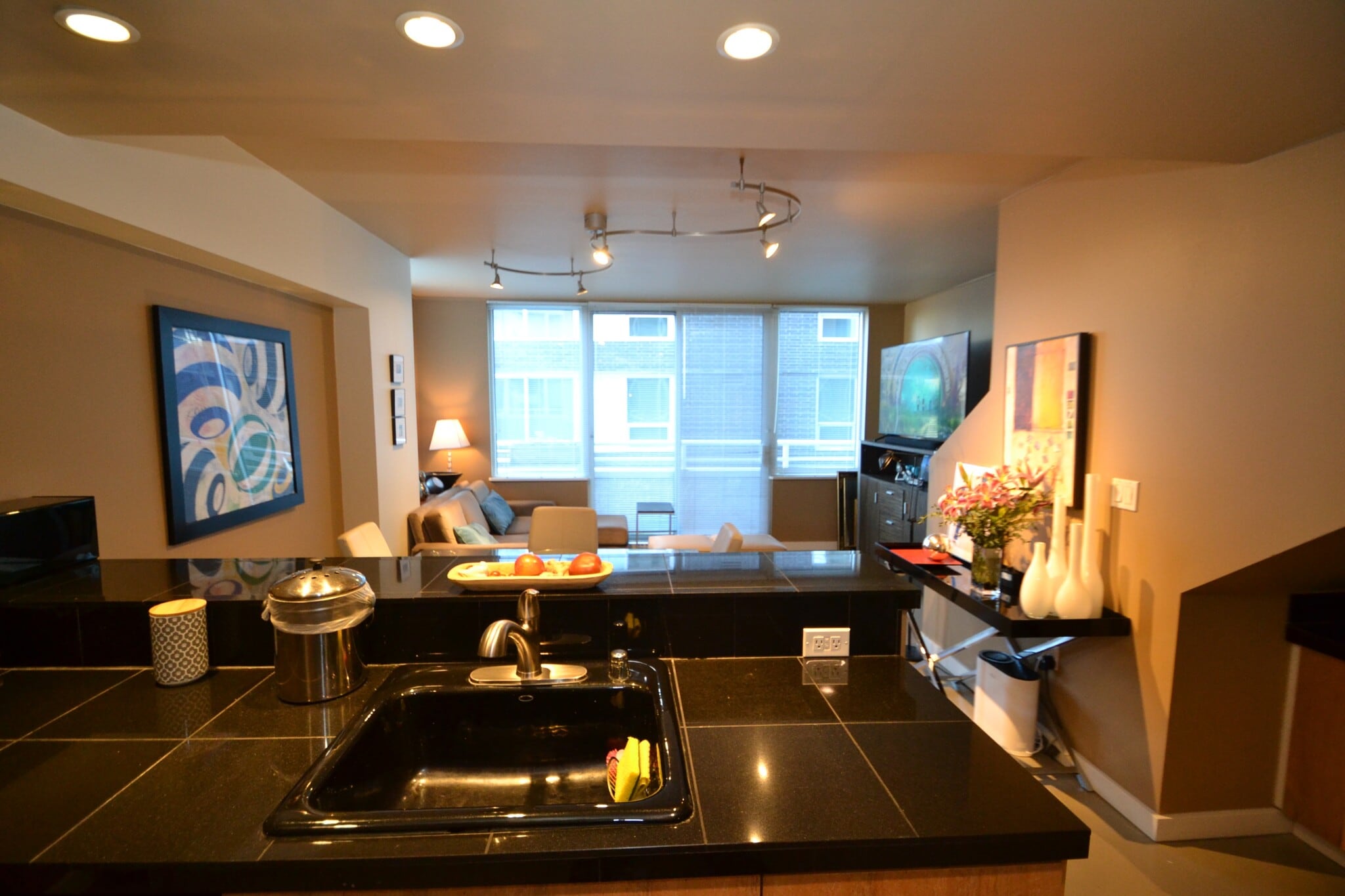 2600 2Nd Ave, Seattle, WA 98121 - Townhome Rentals in Seattle WA ...