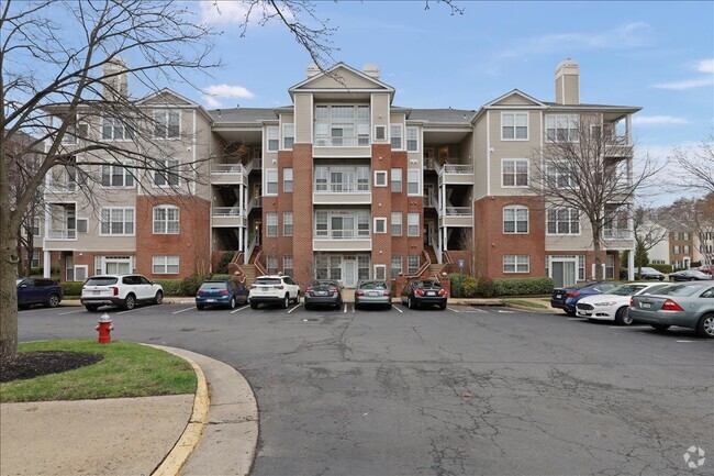 Fair Ridge Apartments for Rent with High Ceilings - Fairfax, VA - 1 ...