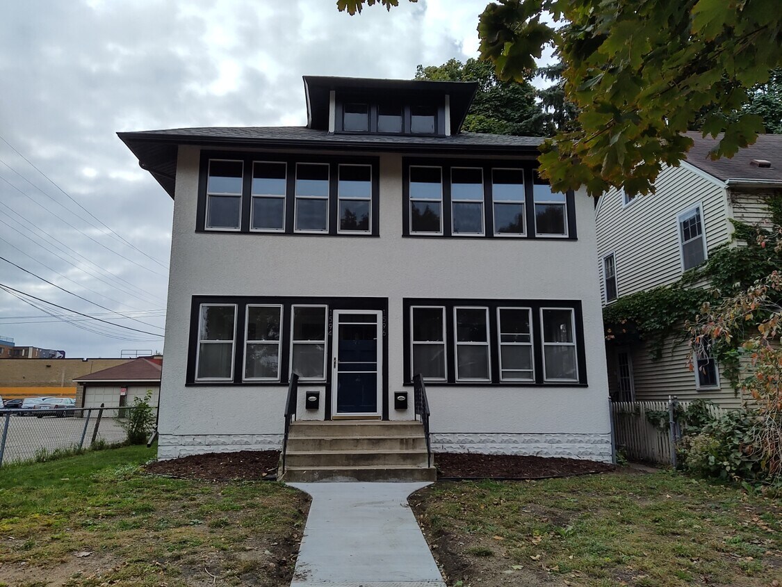 1594 Thomas Ave Unit #2 Upper, Saint Paul, MN 55104 - 1594 Thomas Ave ...