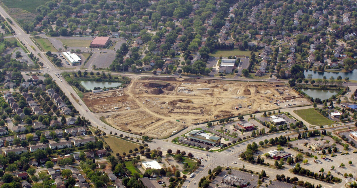 Springs at Lily Cache Creek Apartments - 1150 Lily Cache Ln Bolingbrook ...