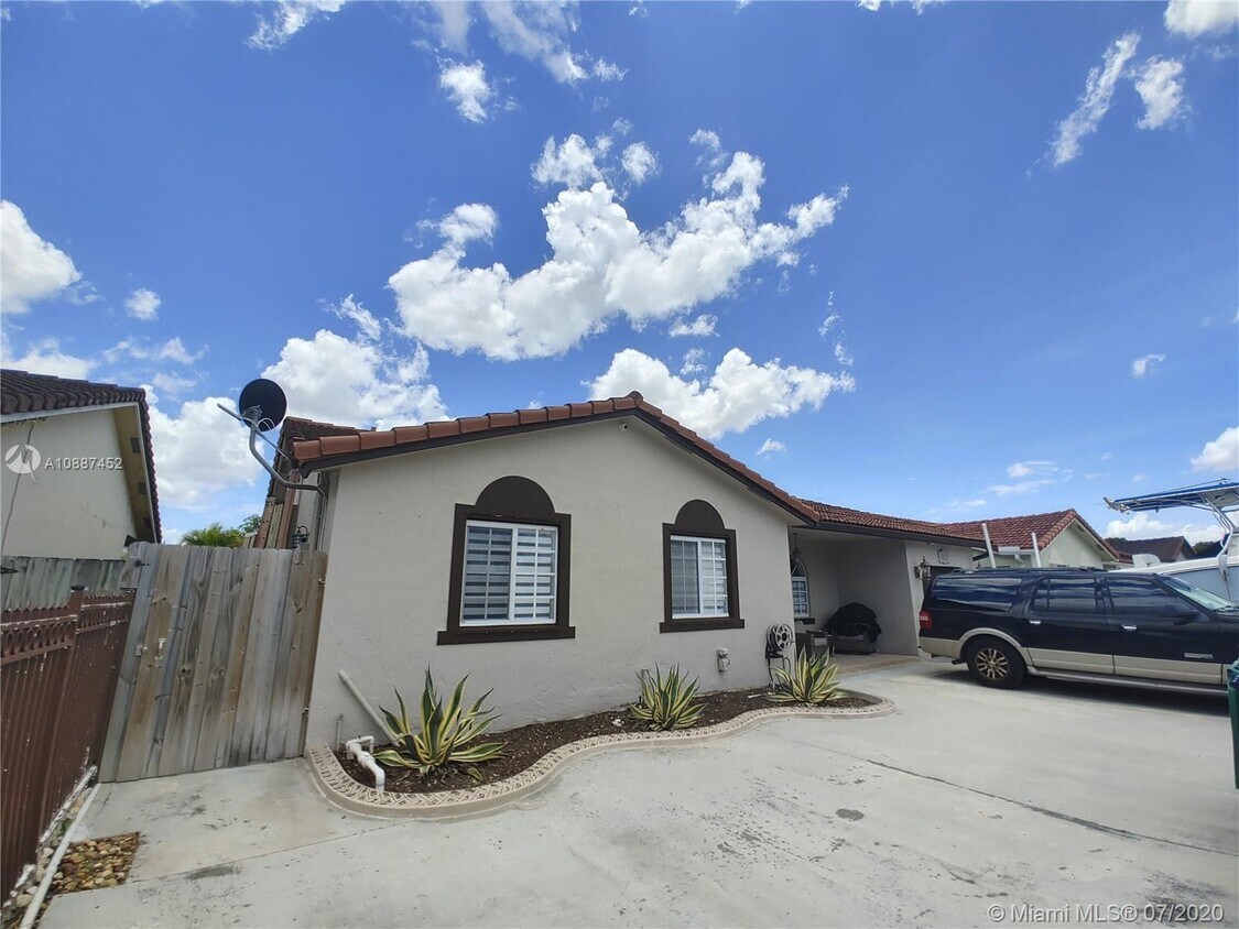 17840 SW 154th Ct, Miami, FL 33187 - House Rental in Miami, FL | Apartments.com