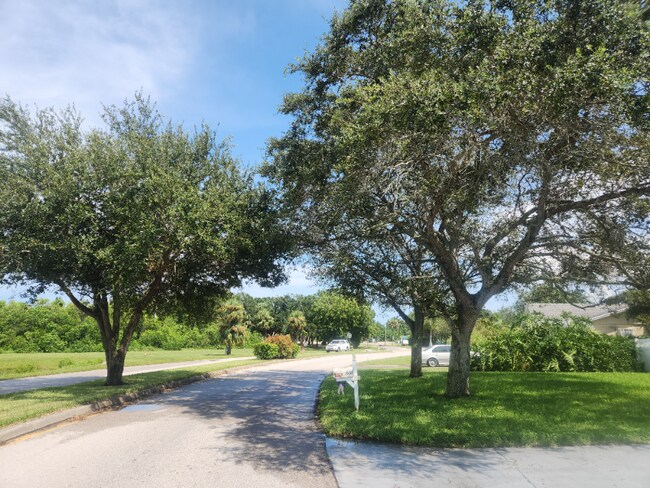 631 Schumann Dr, Sebastian, FL 32958 | Apartments.com