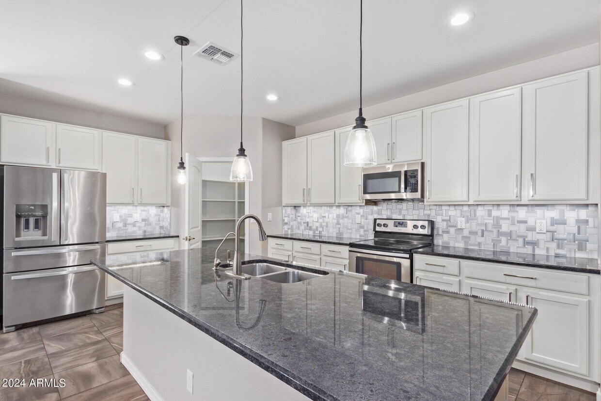 7621 W Apollo Rd, Phoenix, AZ 85339 - House Rental in Phoenix, AZ ...