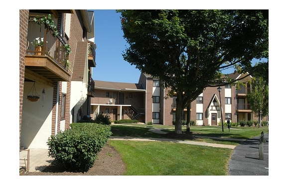 Ashlea Gardens Apartments - 150 Ashlea Gdns New Holland, PA 17557 ...