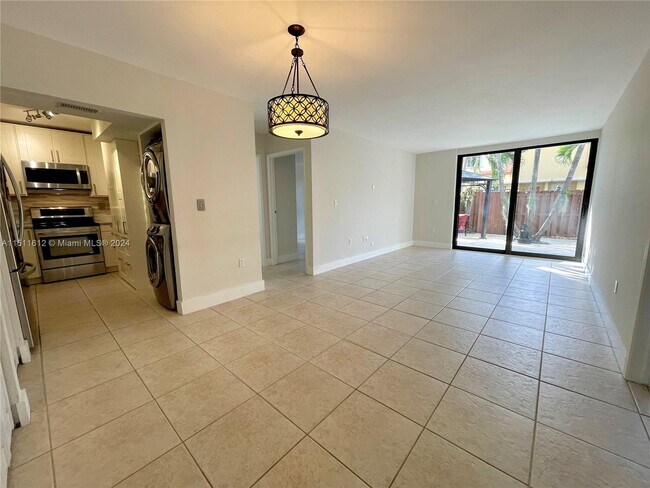 8261 NW 8th St Unit 128, Miami, FL 33126 - Condo for Rent in Miami, FL ...