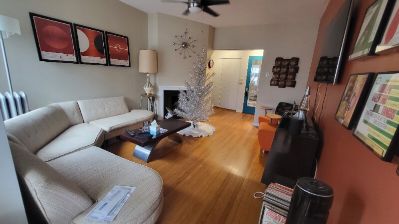 4035 N Greenview Ave Unit 3S, Chicago, IL 60613 | Apartments.com