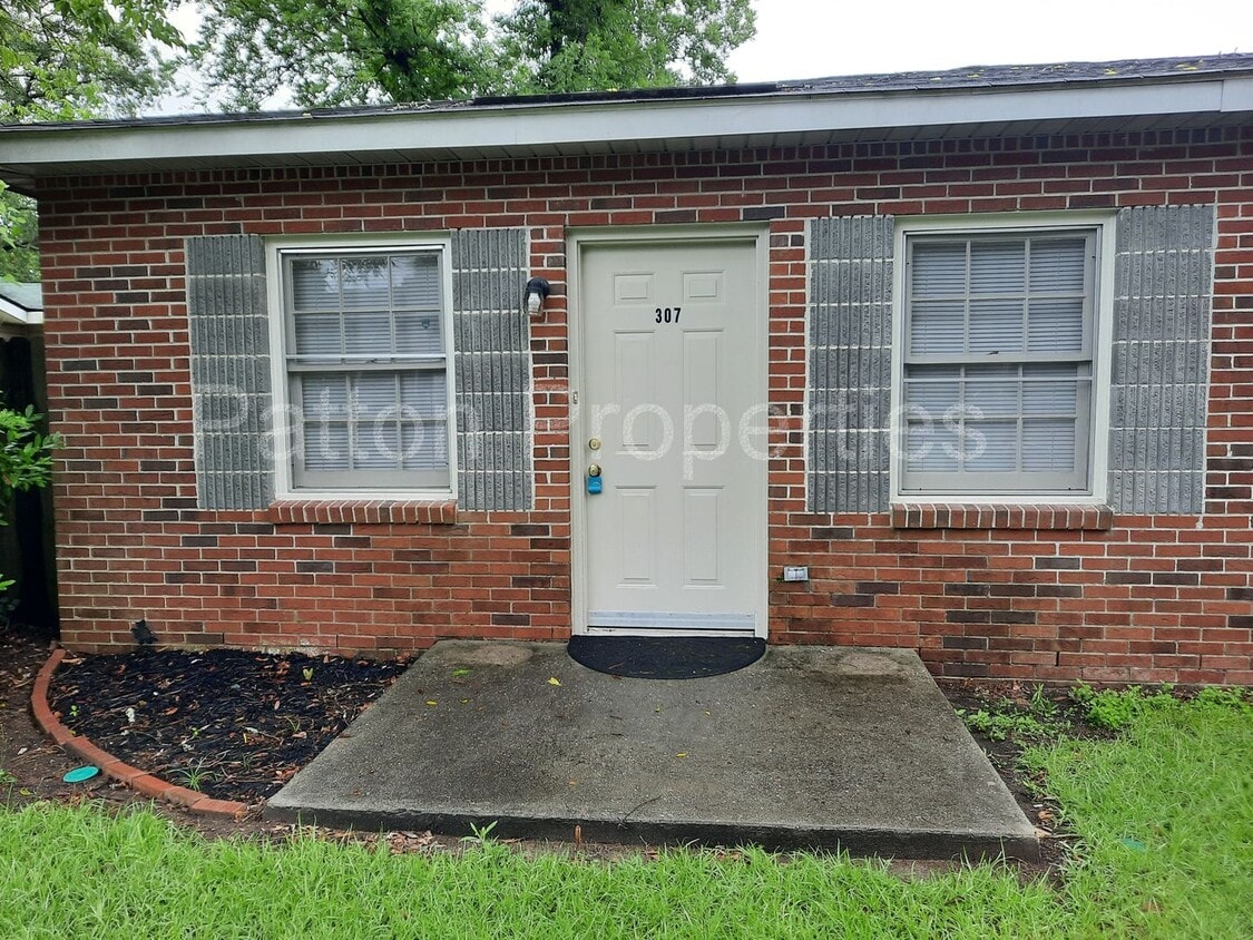 307-309 Lyles St Unit 307, Cayce, SC 29033 - Room for Rent in Cayce, SC | Apartments.com