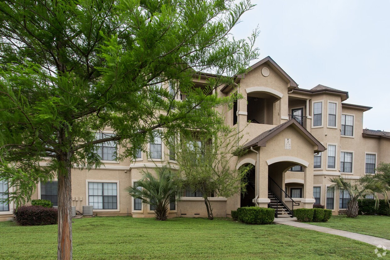 Sendero Ridge - Apartments in San Antonio, TX | Apartments.com