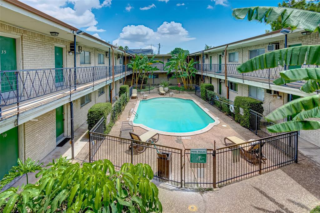 1903 Commonwealth St Unit 49, Houston, TX 77006 - Room for Rent in ...