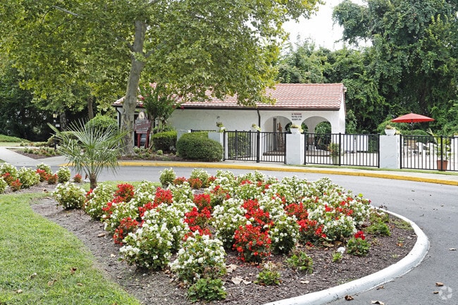 Old North Hampton Student Apartments for Rent - Hampton, VA - Updated ...