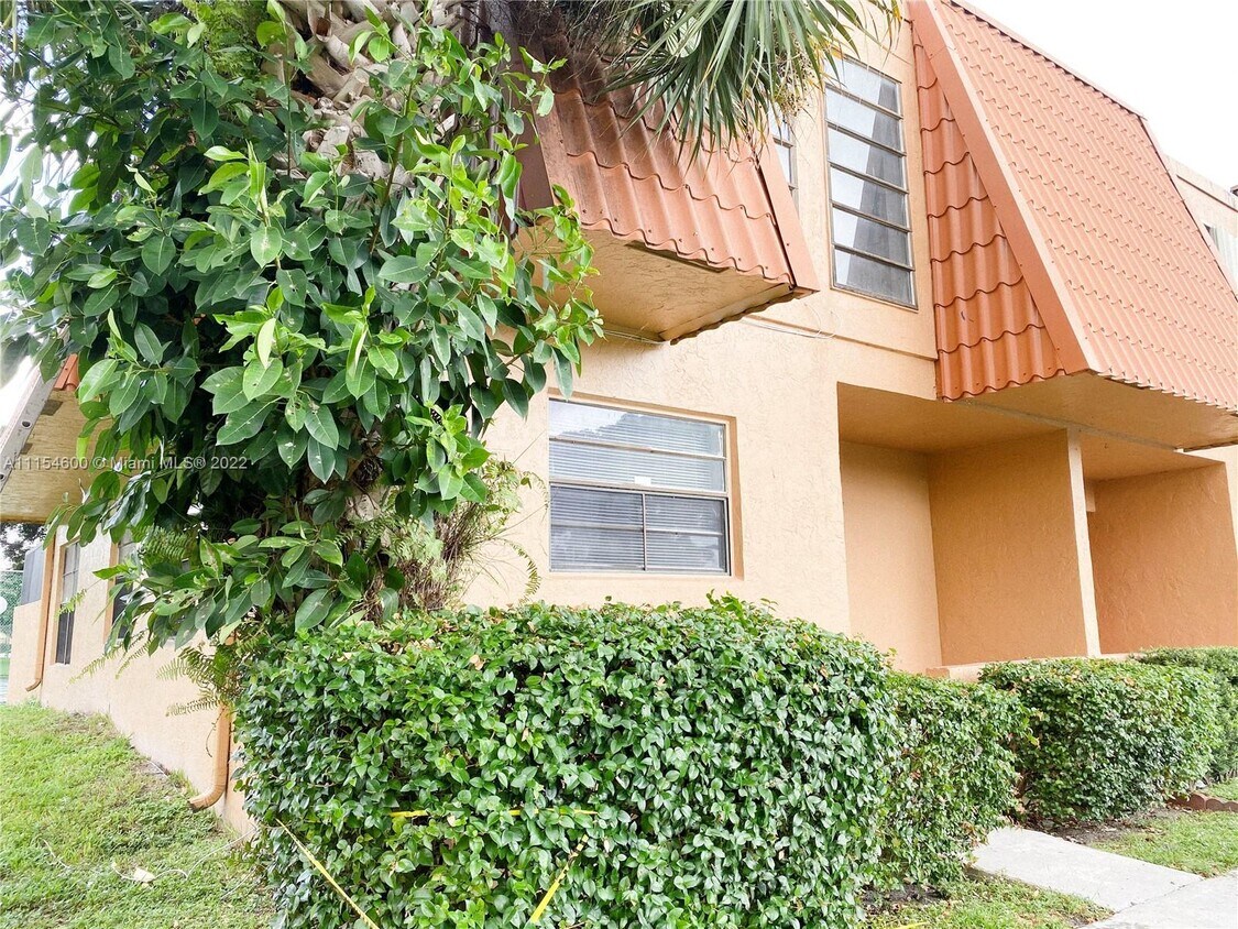 9151 Orchid Tree Ln Unit 131, Pembroke Pines, FL 33024 | Apartments.com