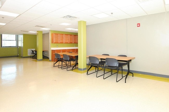 Oakley Square Apartments - Chicago, IL | Apartments.com