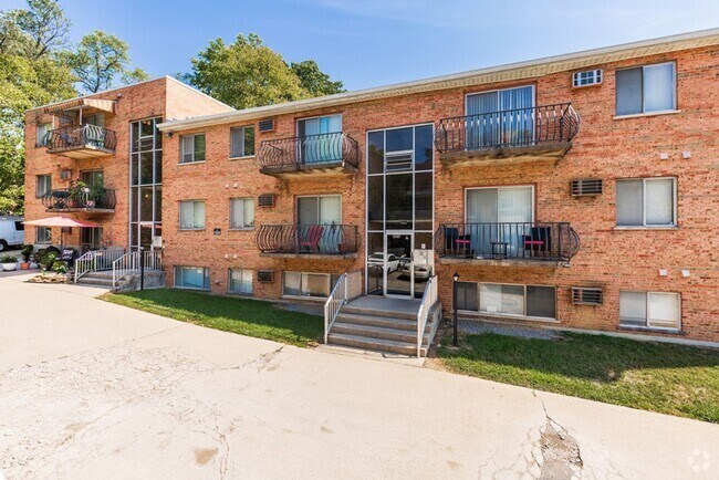 Carnation Park Apartments for Rent with Extra Storage - Cincinnati, OH ...