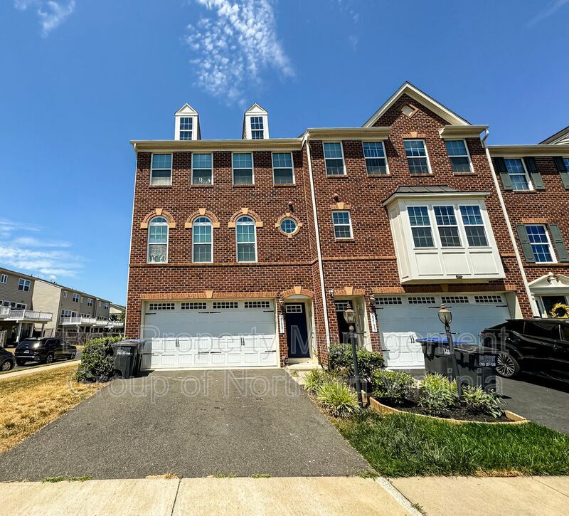 25801 Clairmont Manor Square, Aldie, VA 20105 - House Rental in Aldie ...