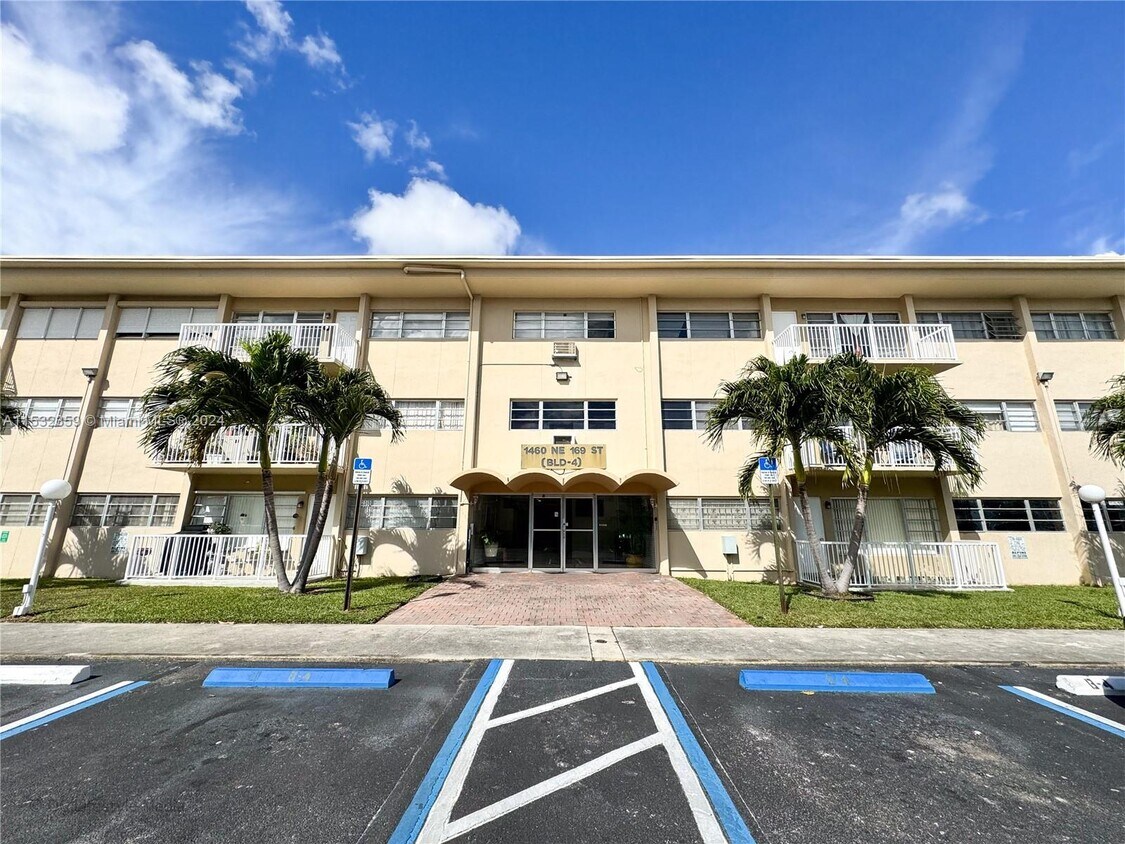 1460 NE 169th St Unit 107, Miami, FL 33162 - Condo for Rent in Miami ...