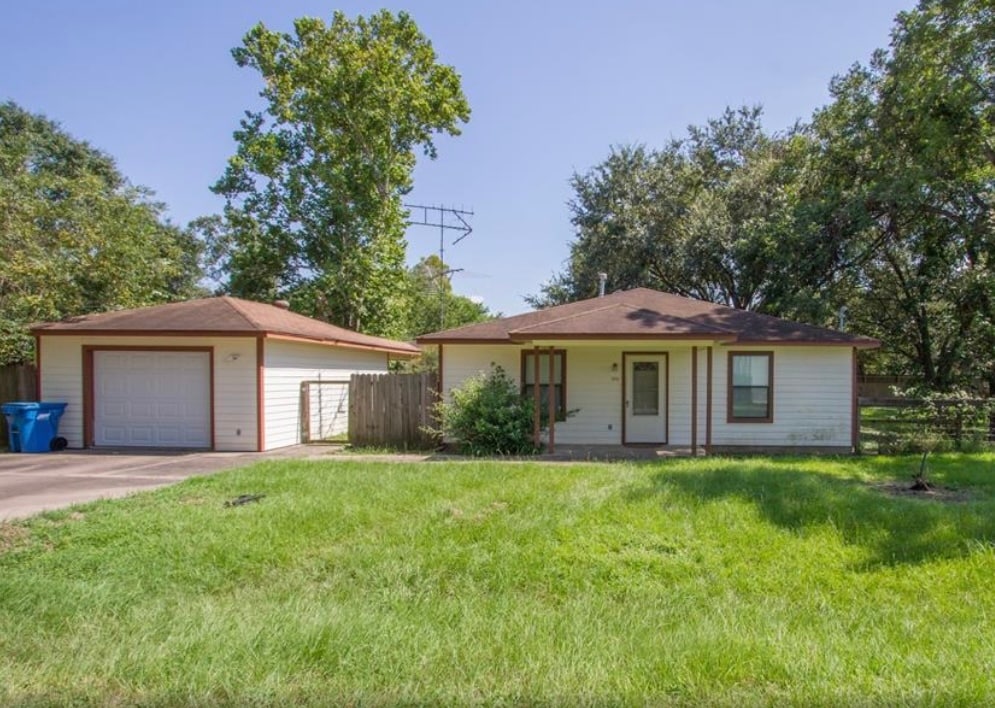 2611 Center St, Waller, TX 77484 - House Rental in Waller, TX ...