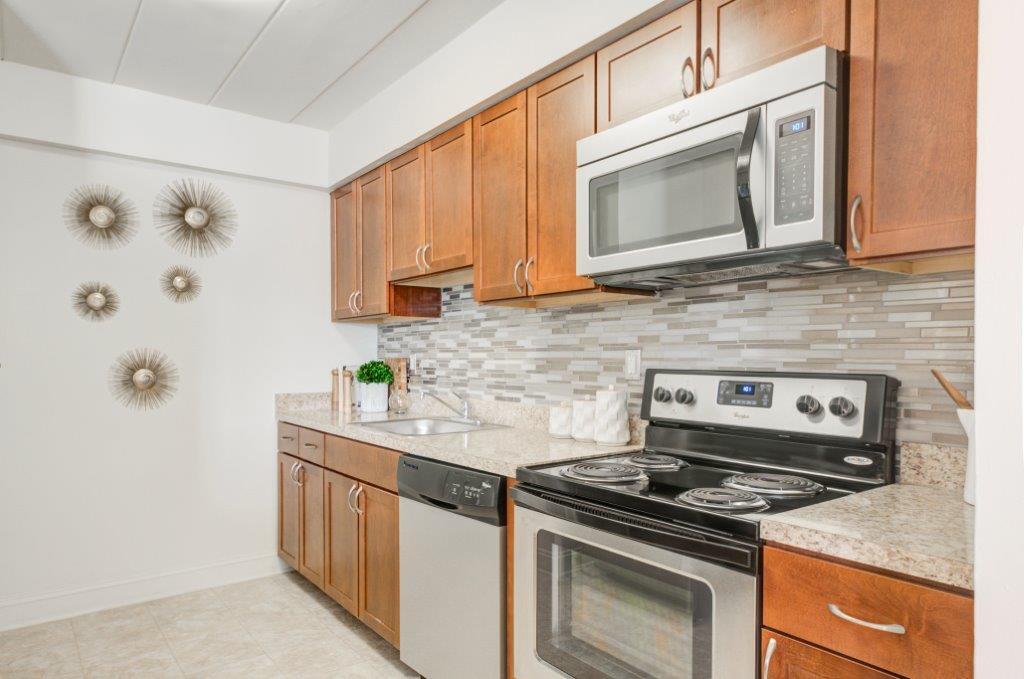 Stonegate at Devon Apartment Homes - 300 Avon Rd Devon, PA 19333 ...