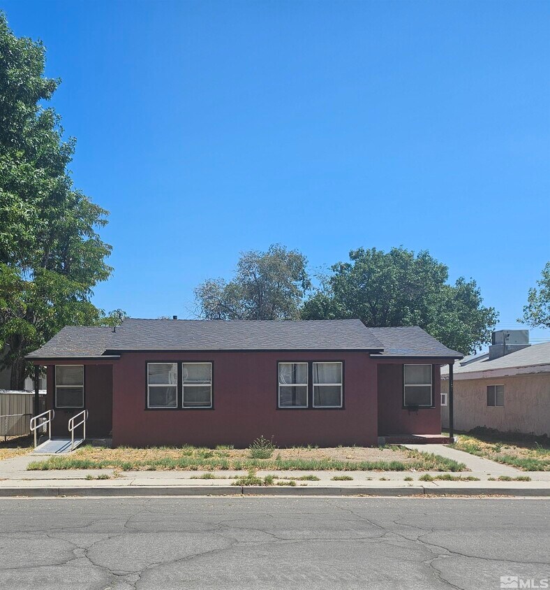 127 S Bailey St, Fallon, NV 89406 - Townhome Rentals in Fallon NV ...
