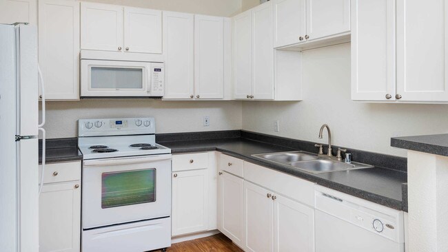 Del Mar Ridge Apartments - San Diego, CA | Apartments.com