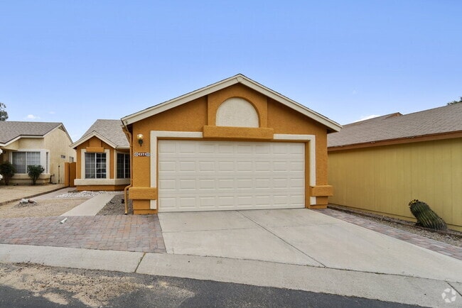 Gatewood Pointe Townhomes Student Apartments for Rent - Tucson, AZ ...