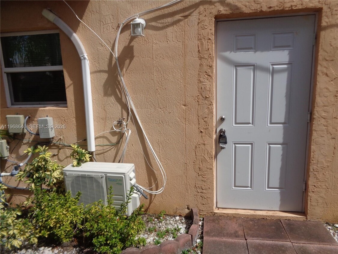 2060 Se 14th St, Homestead, FL 33035 - House Rental in Homestead, FL ...