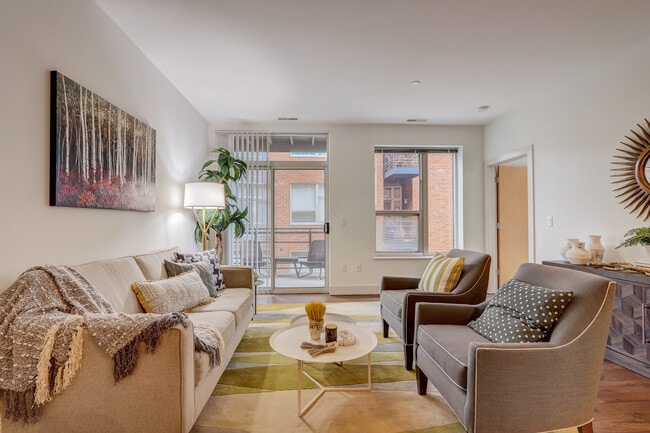 City Green Apartments - Apartments in Milwaukee, WI | Apartments.com