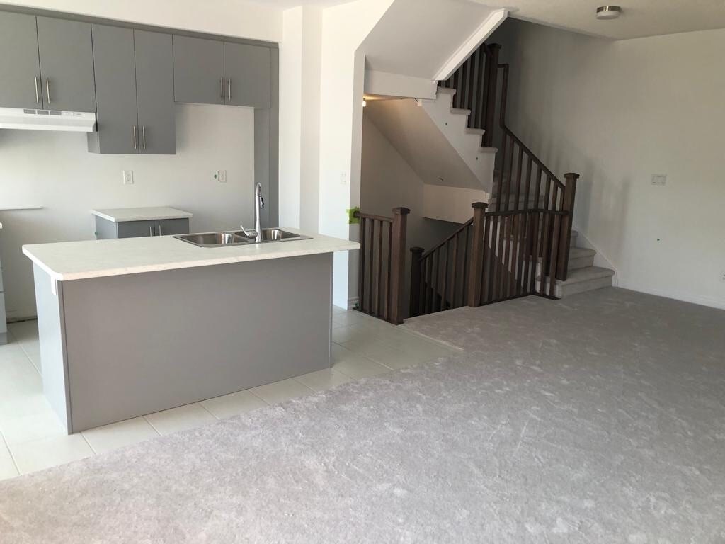 1081 Lockie Dr, Oshawa, ON L1L 0R9 - Townhouse for Rent in Oshawa, ON ...