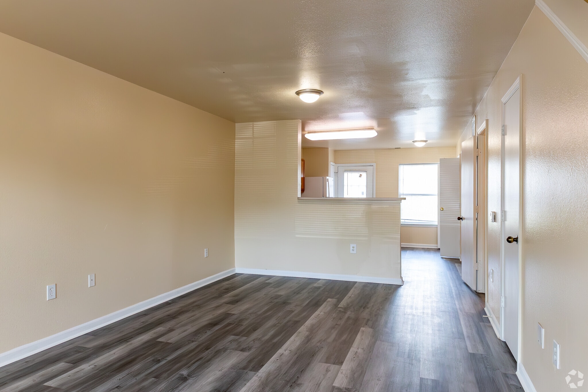 Park Trails Apartments - 5555 Tinley Park Columbus, OH 43232 ...
