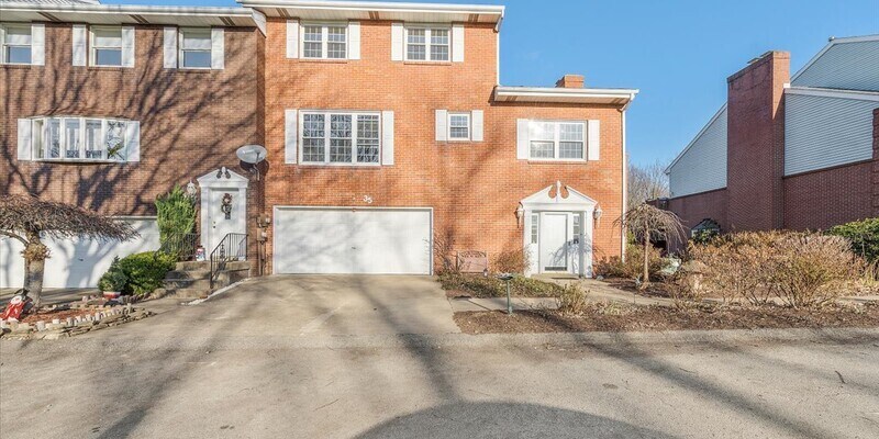 35 Manorfield Cir, Delmont, PA 15626 - House Rental in Delmont, PA ...