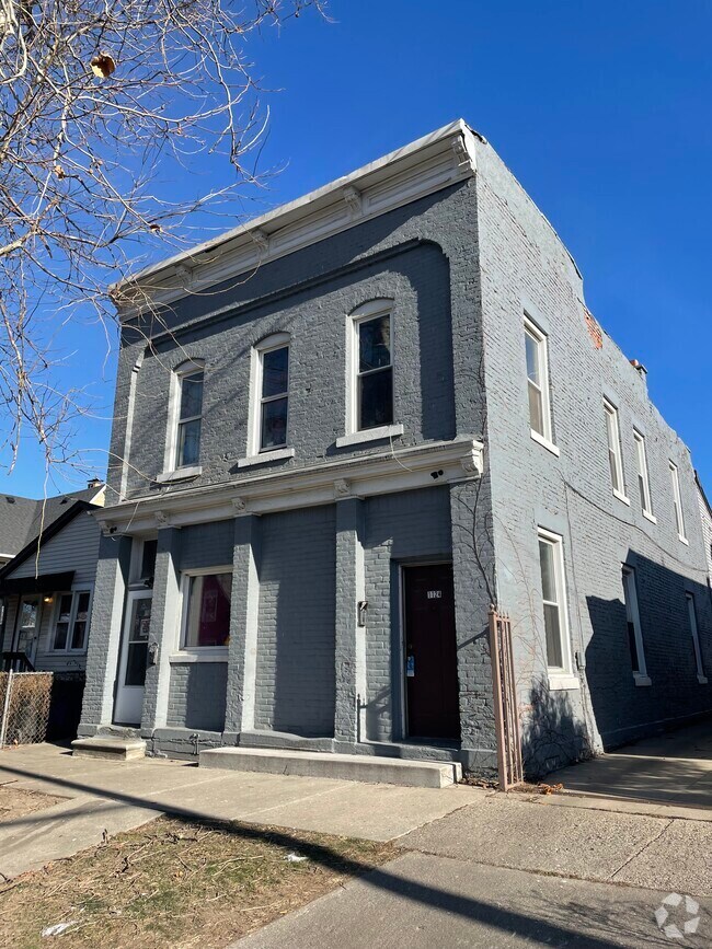 West Riverfront Student Apartments for Rent - Detroit, MI - 1 Rentals ...