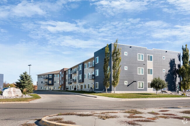 The District Apartments Grand Forks