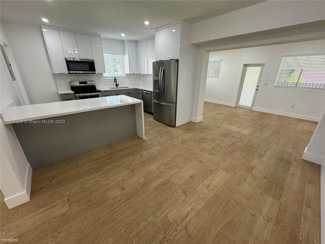 1053 SW 8th Ave, Miami, FL 33130 - House Rental in Miami, FL ...