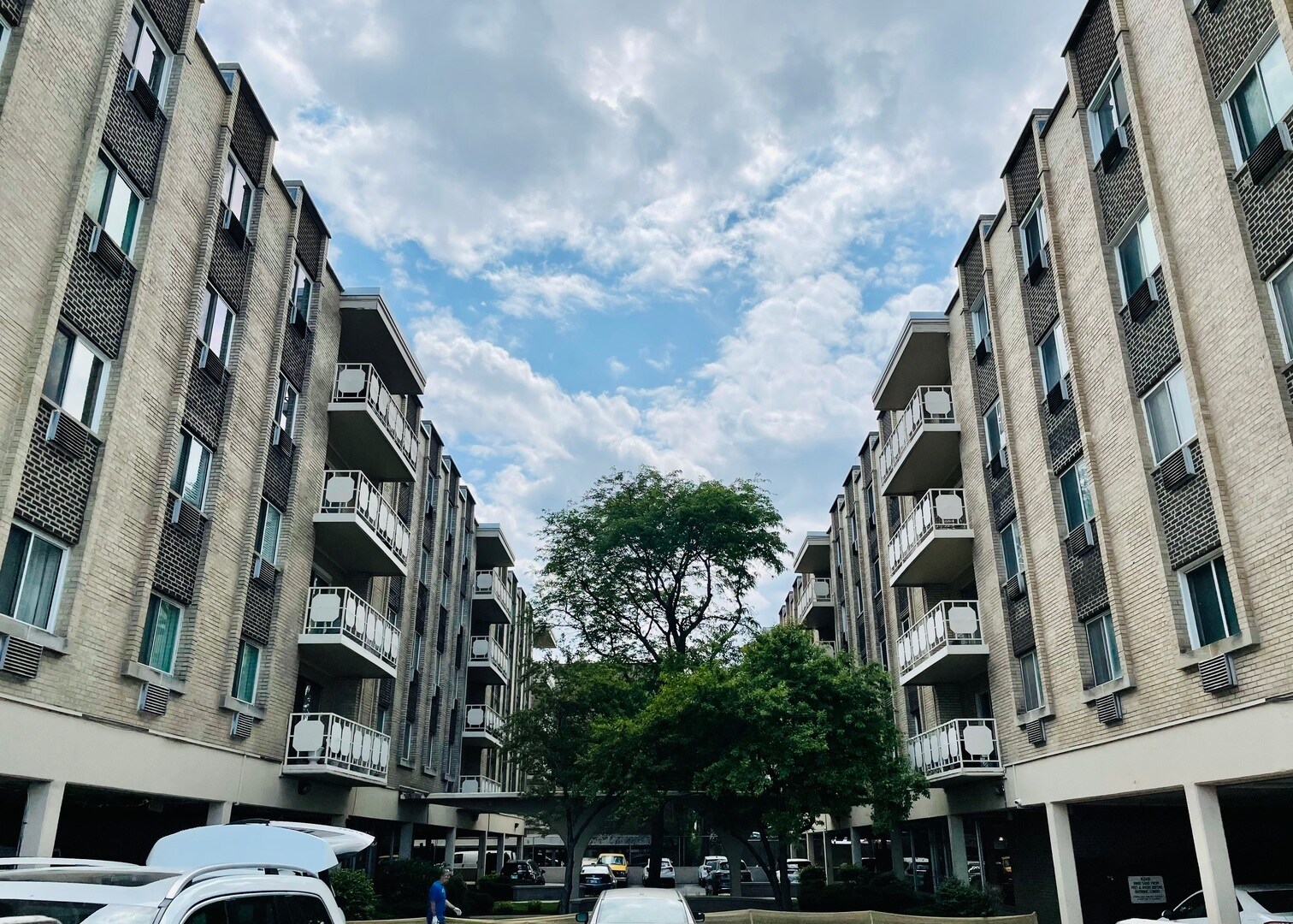 2772 E 75th St Unit 2HN, Chicago, IL 60649 - Condo for Rent in Chicago ...
