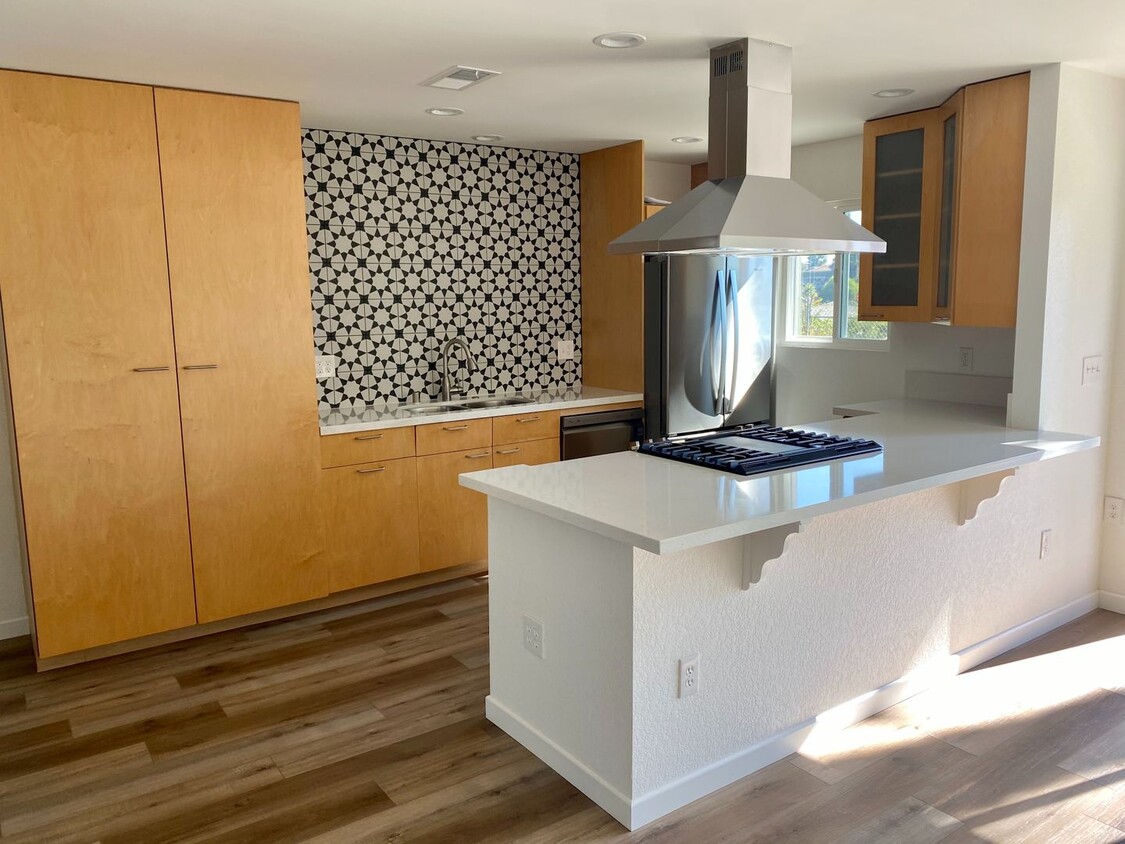 3256 Carr Dr Unit House, Oceanside, CA 92056 - Room for Rent in ...