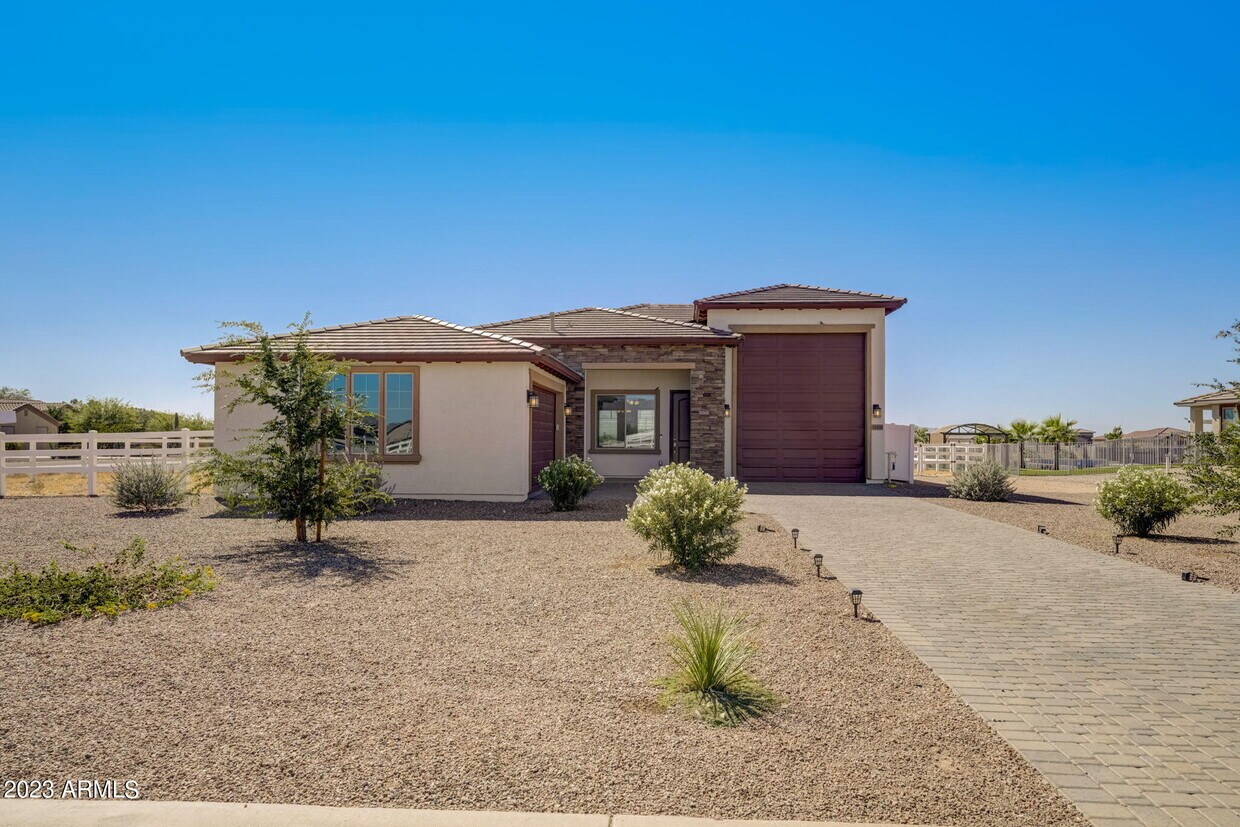 10439 W Ironwood Dr, Casa Grande, AZ 85194 - House Rental in Casa ...