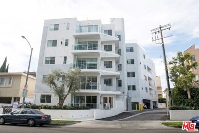 415 Le Doux Rd Unit 302, Los Angeles, CA 90048 - Room for Rent in Los ...