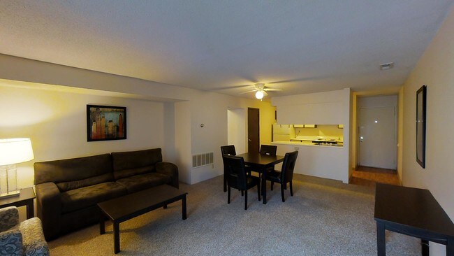 The Courtyard on Randolph Apartments - Champaign, IL | Apartments.com