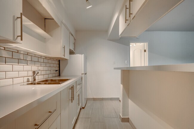 1903 Commonwealth St, Houston, TX 77006 - 1903 Commonwealth St Houston ...