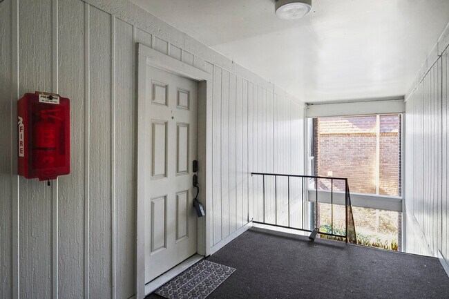 7575 Katy Fwy Unit 117, Houston, TX 77024 - Condo for Rent in Houston, TX | Apartments.com