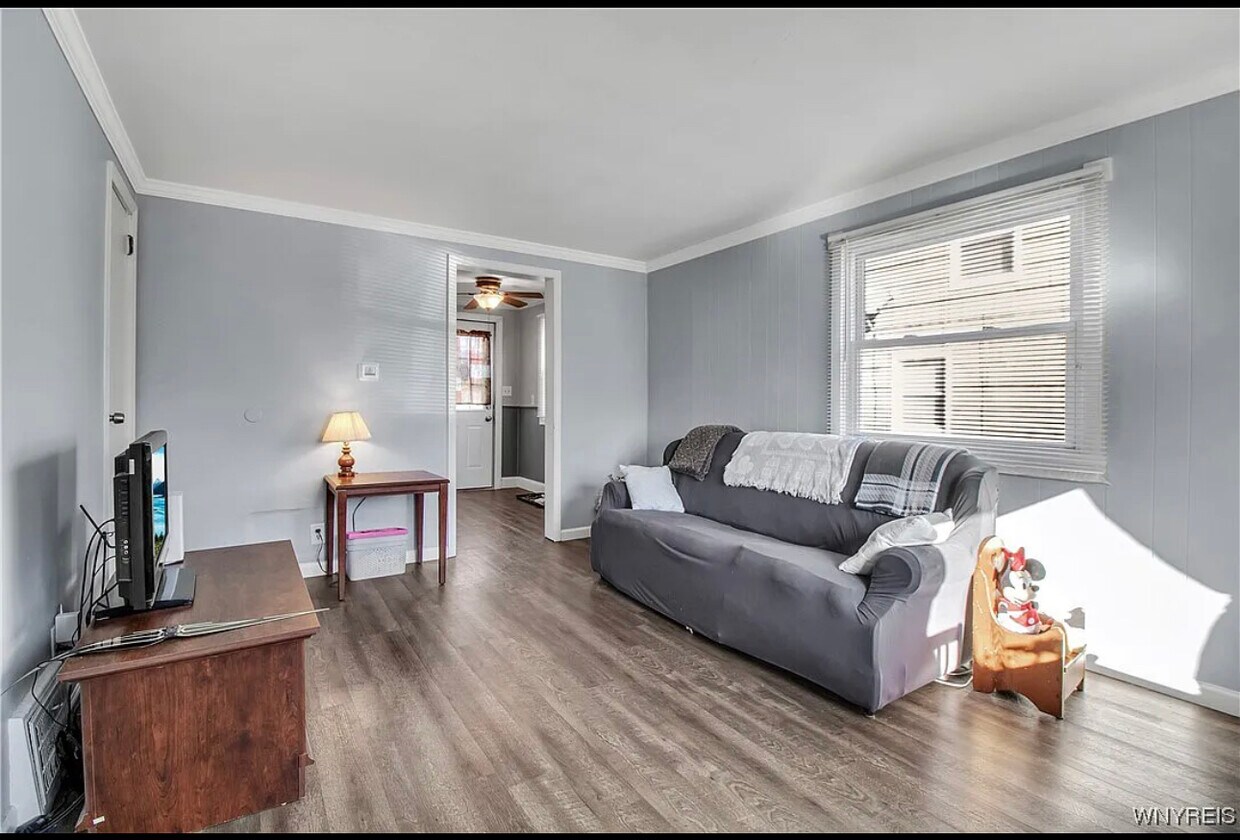 132 Ellen Dr Unit Right Side, Buffalo, NY 14225 - 132 Ellen Dr Buffalo ...