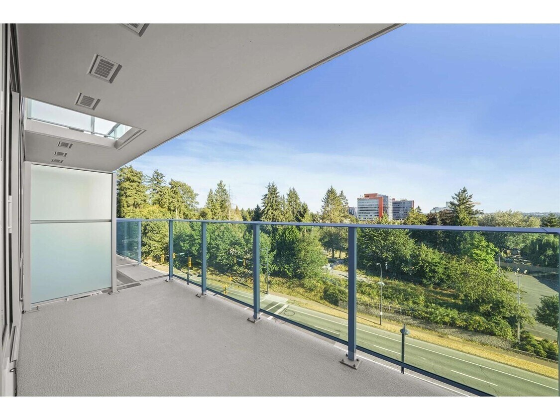 13655-13655 Fraser Hwy, Surrey, BC V3T 2V6 - Maison à Louer à Surrey ...