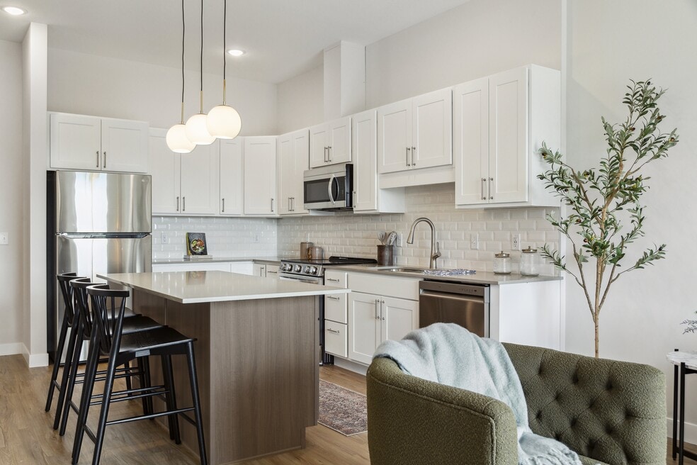 Apartments for Rent with a Walk-In Closet in Castle Rock MN ...