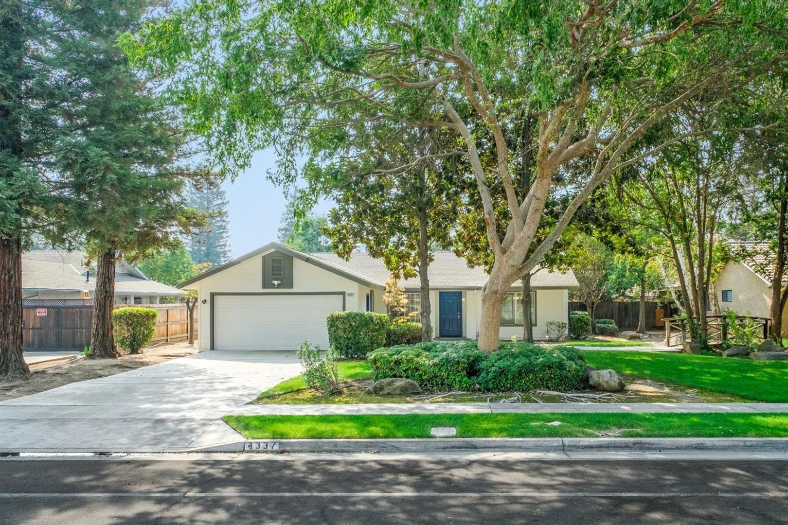 4337 W Palo Alto Ave, Fresno, CA 93722 - House Rental in Fresno, CA ...