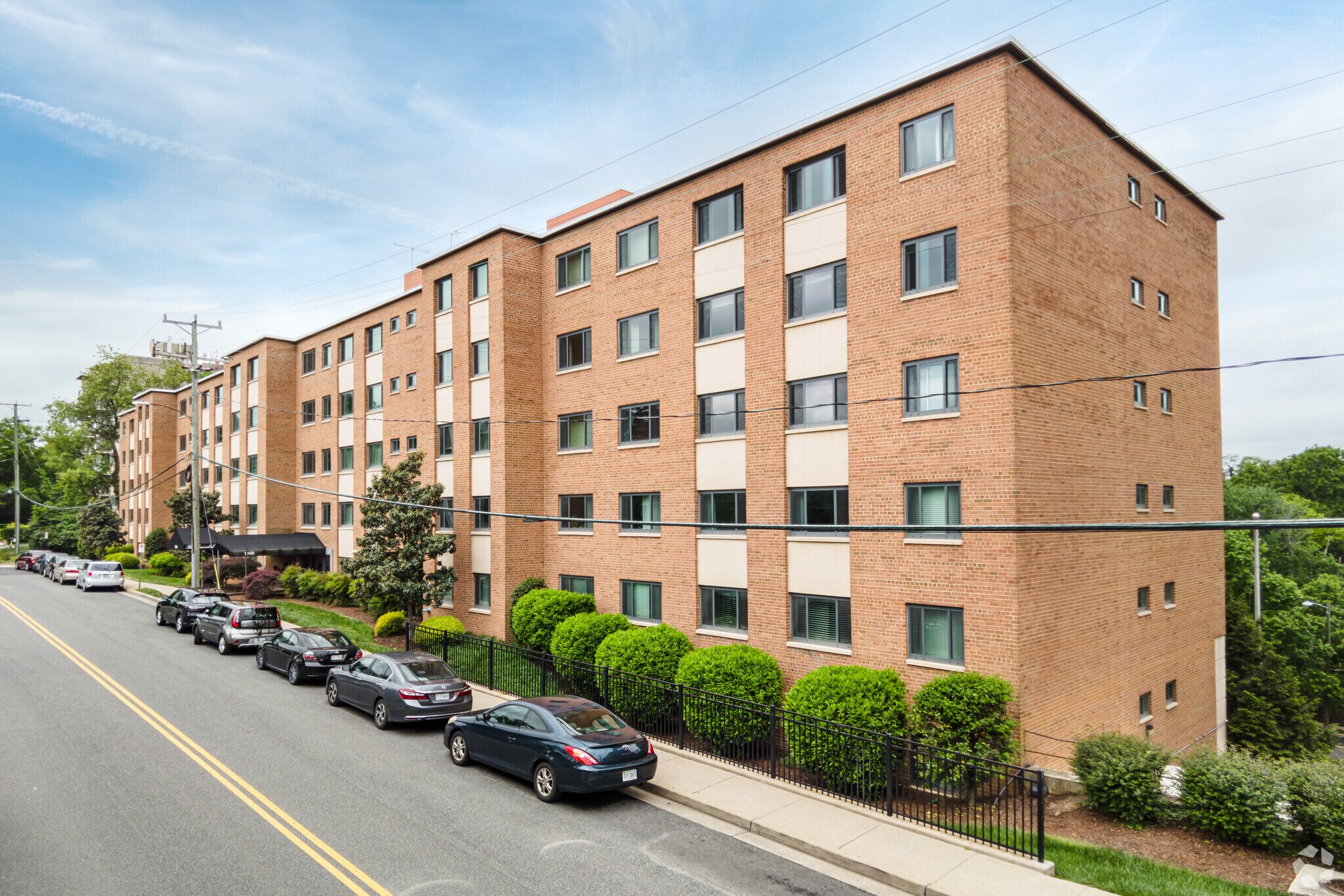 The Cavendish - 1200-1300 S Arlington Ridge Rd Arlington, VA 22202 ...