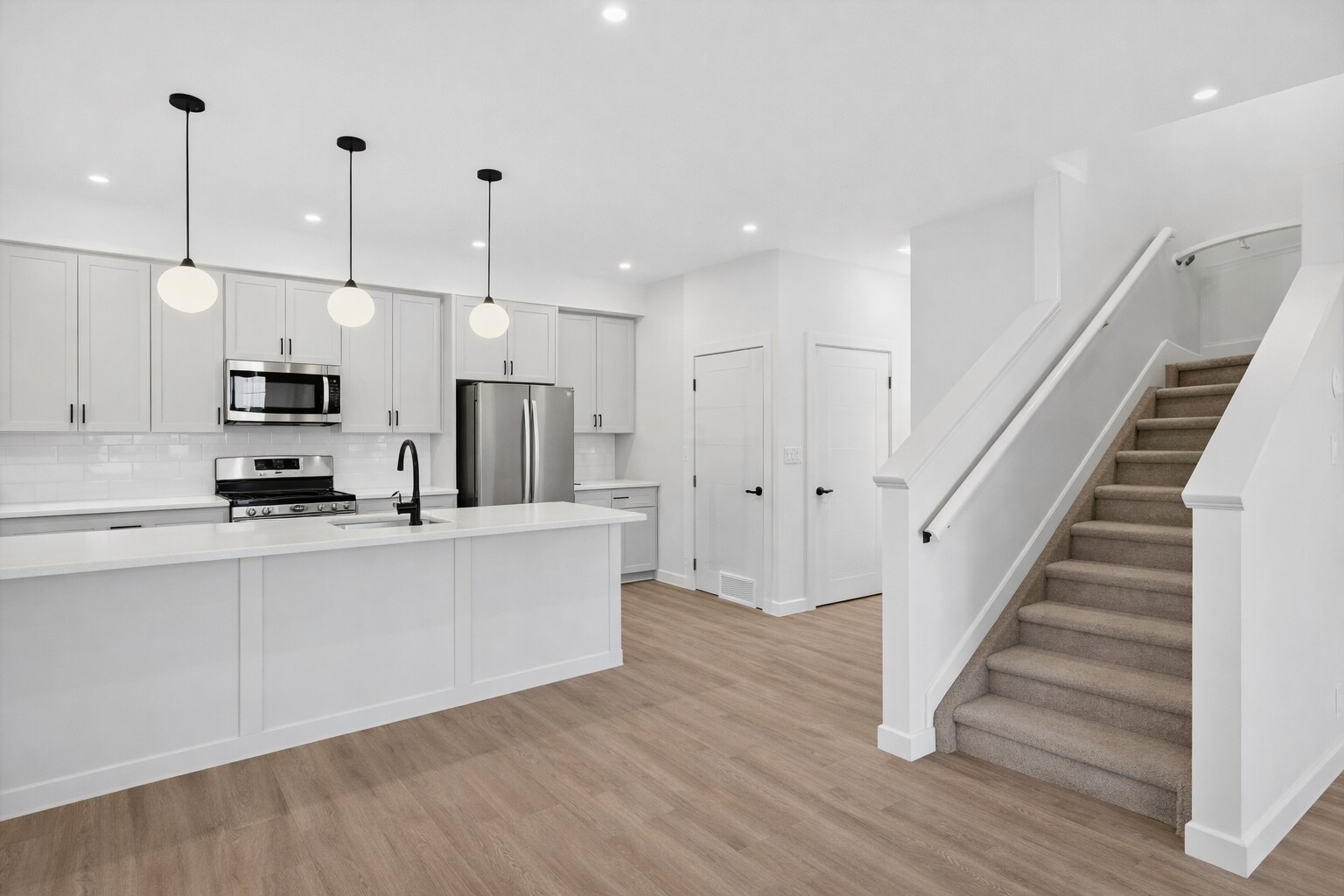 10320-10147 147 St Nw Unit 10320 Main 3, Edmonton, AB T5N 3C3 ...