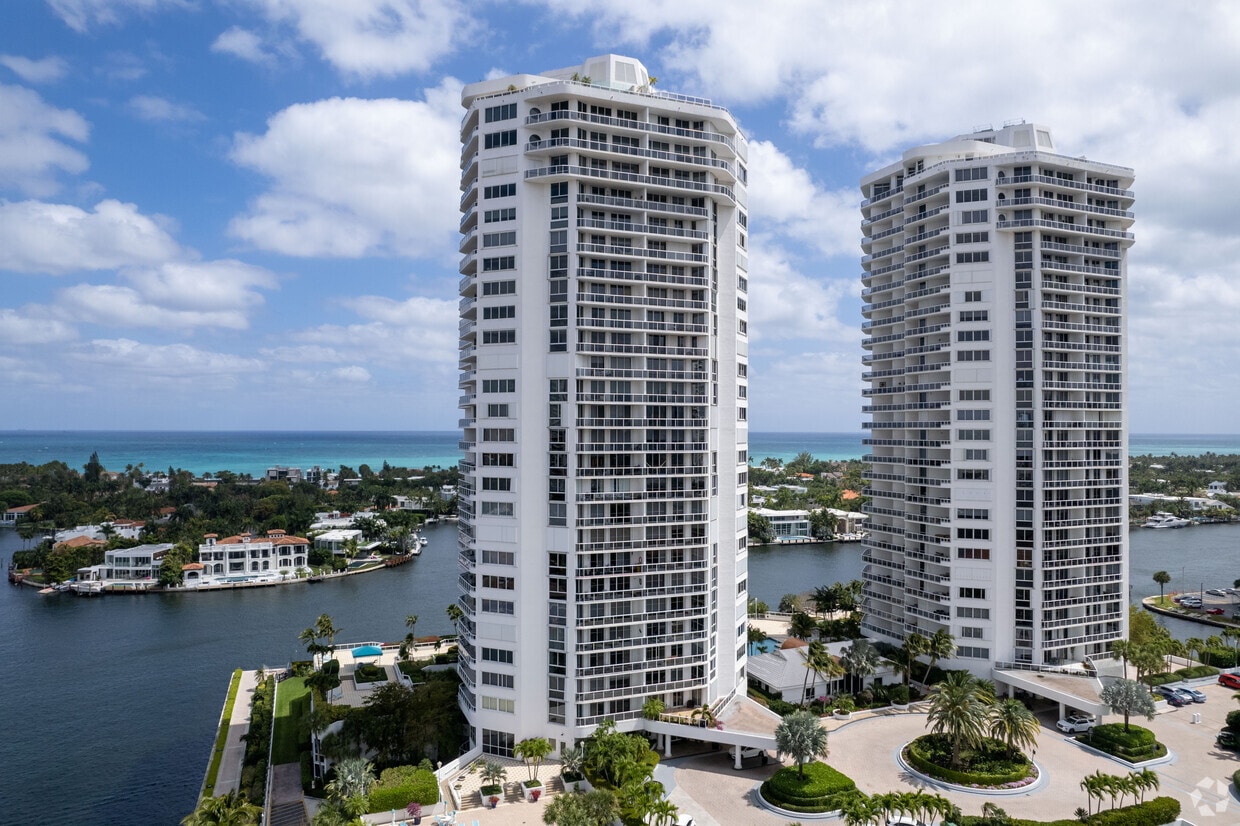 One Island Place - 3801 NE 207Th St Miami, FL 33180 | Apartments.com